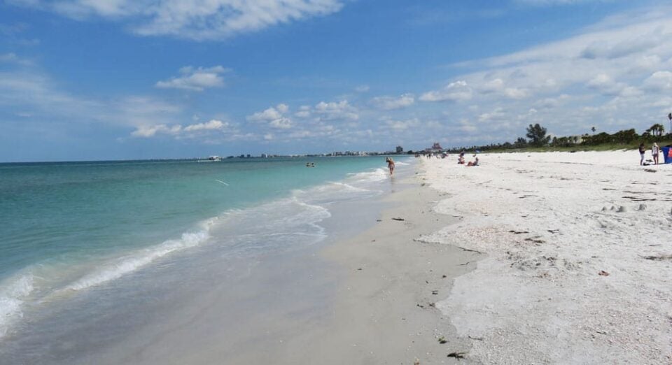 Pass-A-Grille: Top beach; charming old town in St. Pete Beach