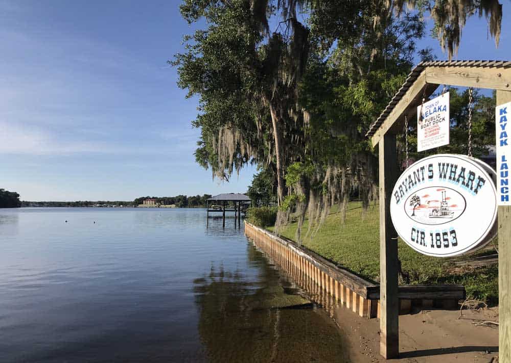 Welaka Fl: Kayak St Johns River & springs; explore backroads